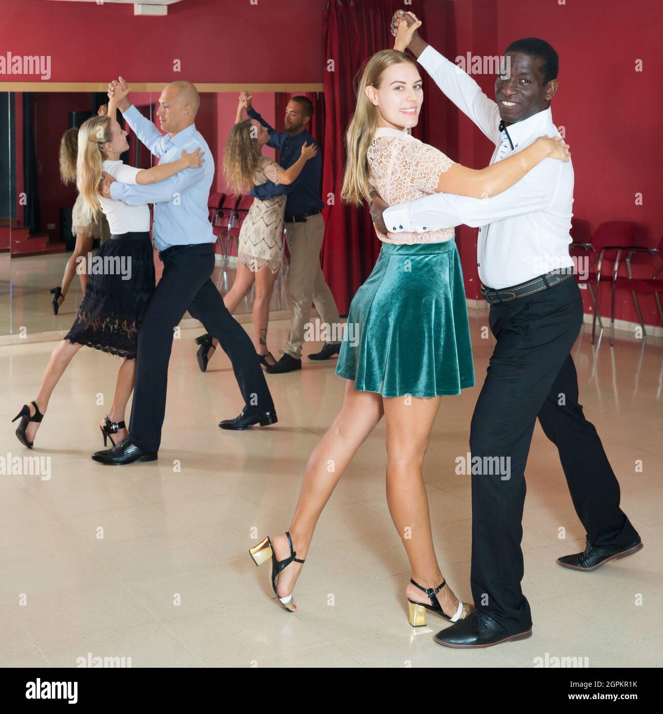 People dancing slow ballroom dances in pairs Stock Photo - Alamy