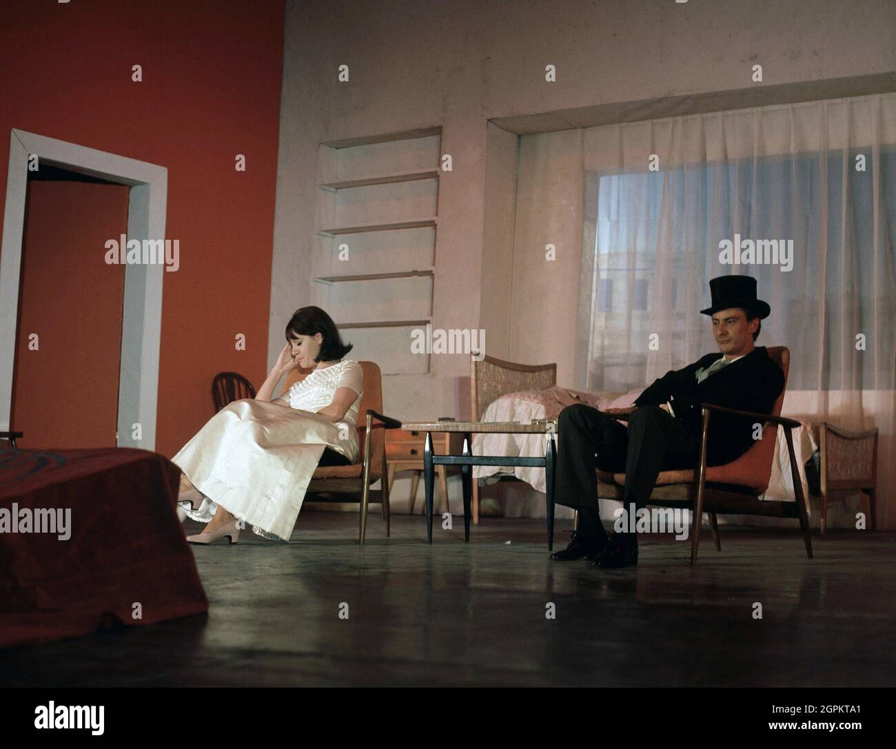 Amor debajo hi-res stock photography and images - Alamy