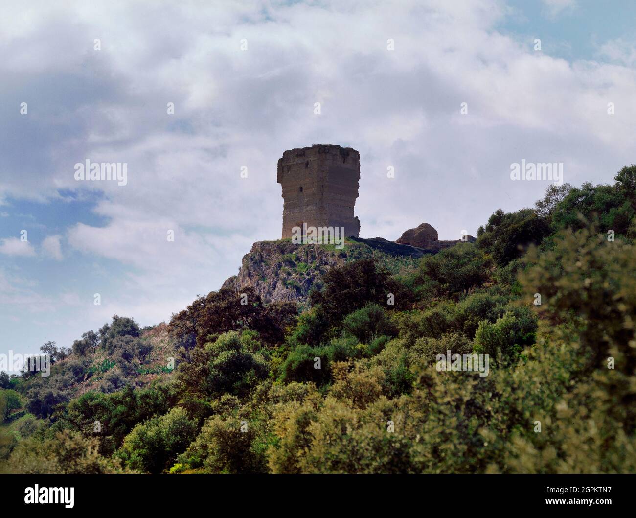 RUINAS DEL CASTILLO ARABE DEL SIGLO X - TORREON. Location: CASTILLO ...