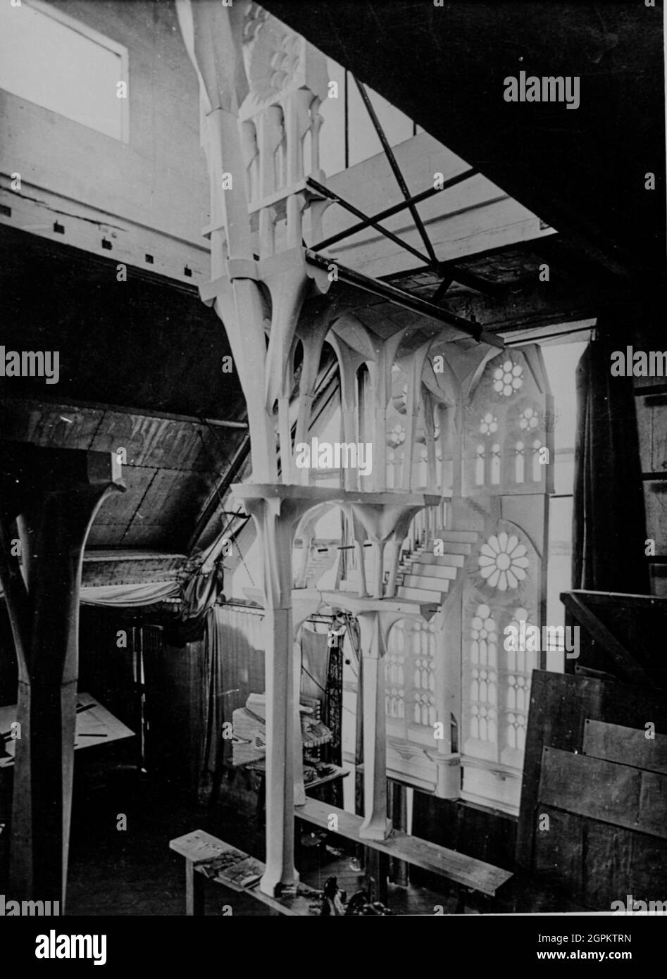 Sagrada Familia (Gaudís studio-workshop): model of the second version ...