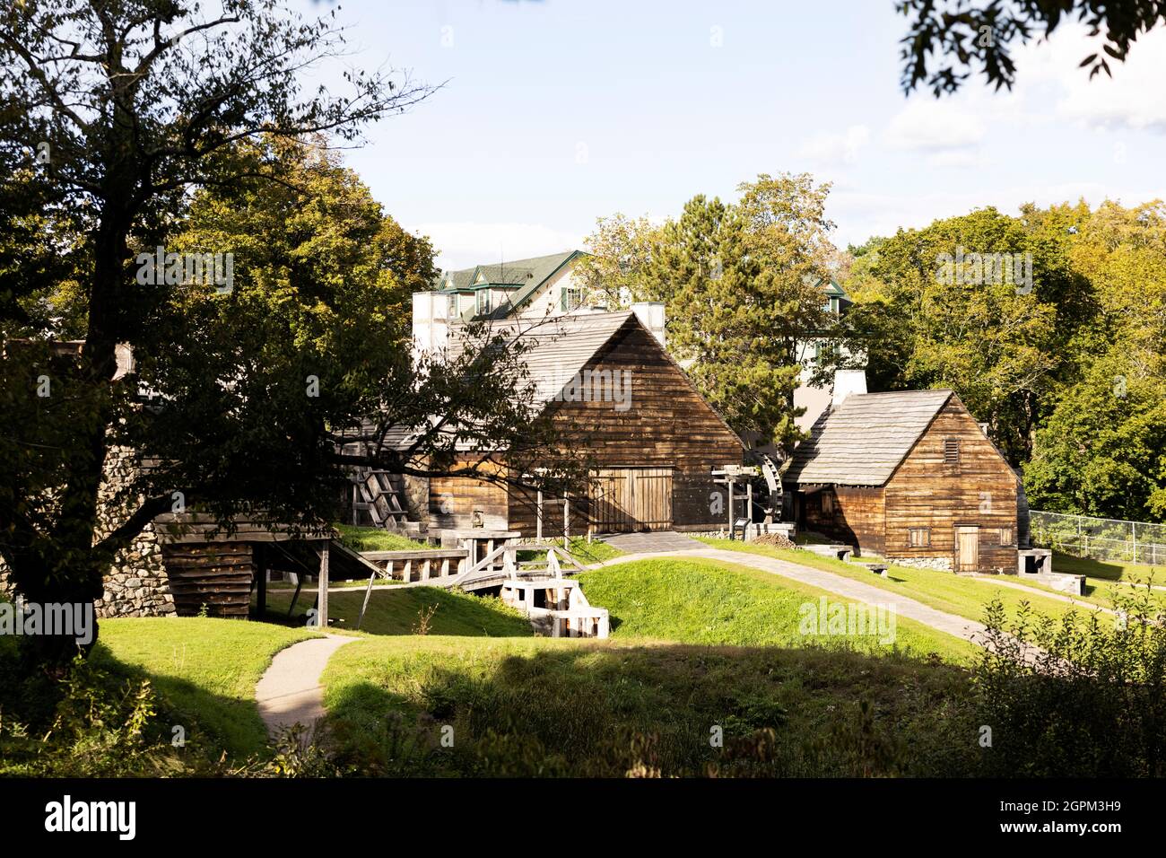 Iron forge colonial america hi-res stock photography and images - Alamy
