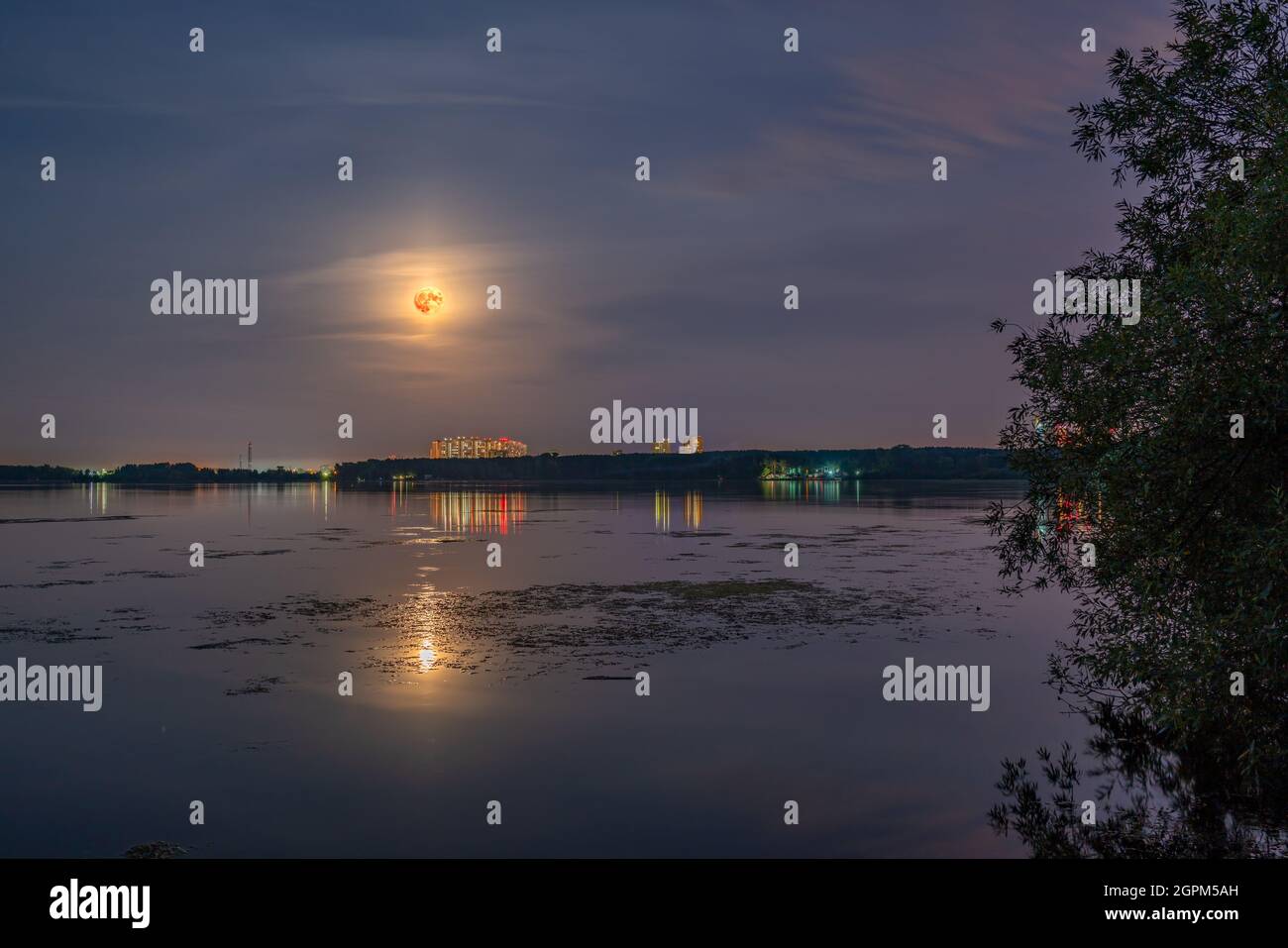 Lunar eclipse over water hi-res stock photography and images - Alamy