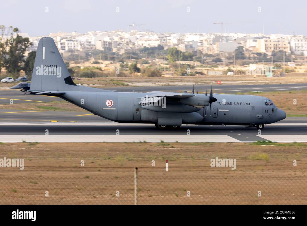 Lockheed c 130j 30 hercules hi-res stock photography and images - Alamy