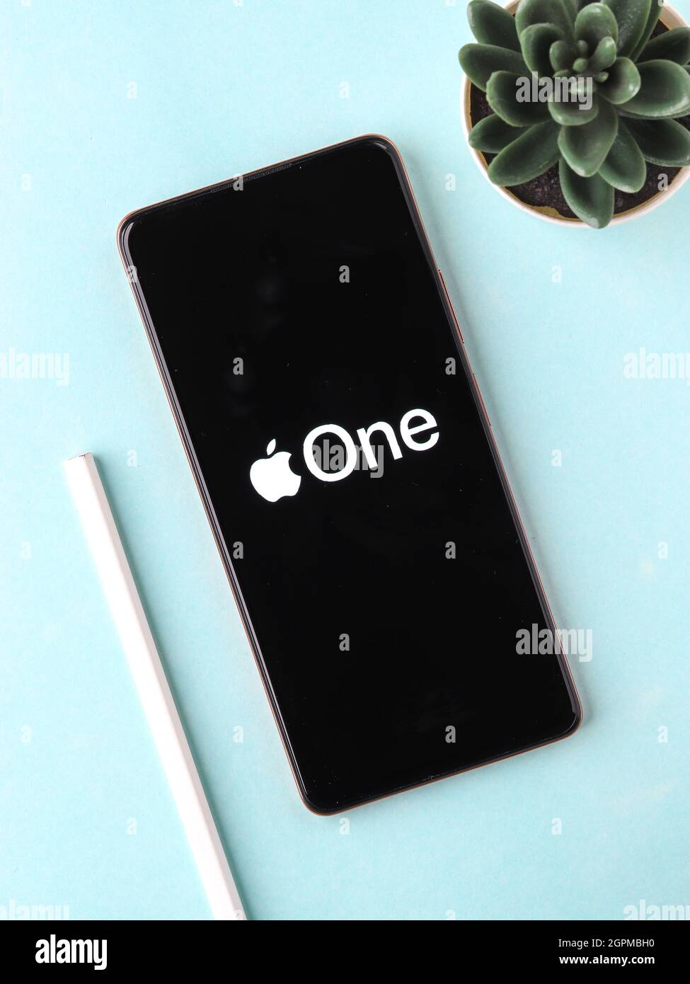 Apple one logo hi-res stock photography and images - Alamy