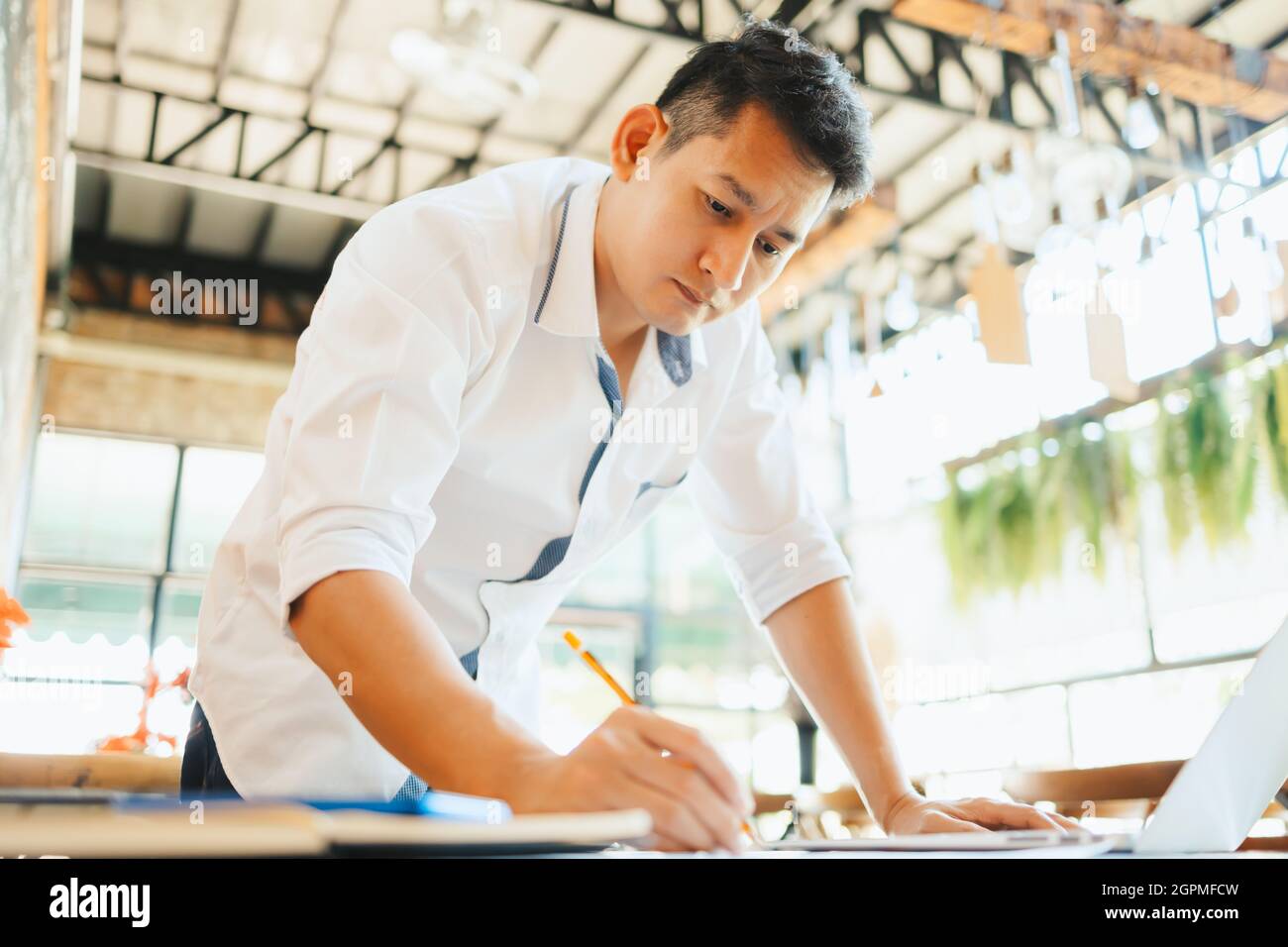 Administrator businessman making report, calculating balance. Business ...