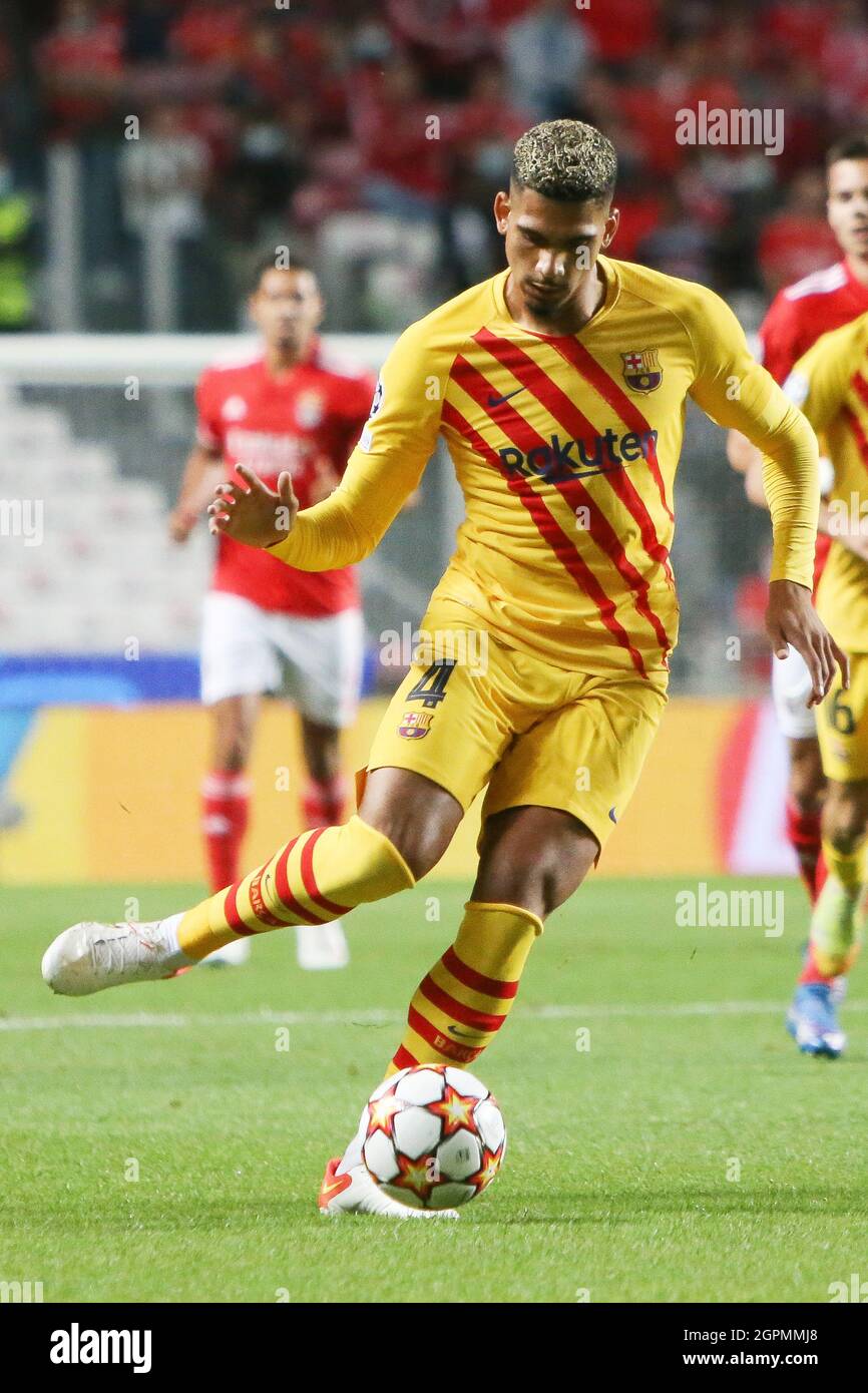 Ronald araujo 2021 hi-res stock photography and images - Alamy