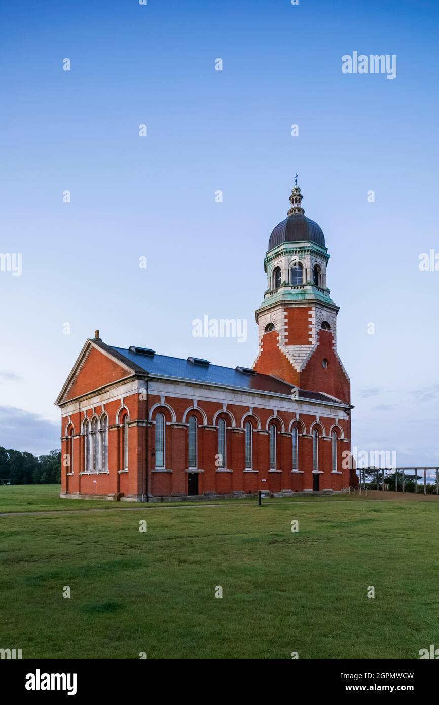 Royal victoria country park netley abbey hi-res stock photography and ...