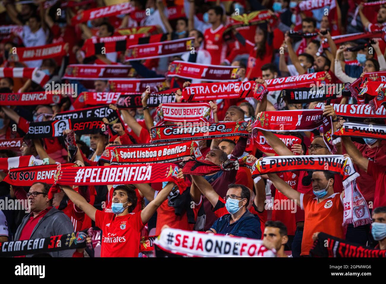 SL Benfica fans raise their scarves during the UEFA Champions League ...