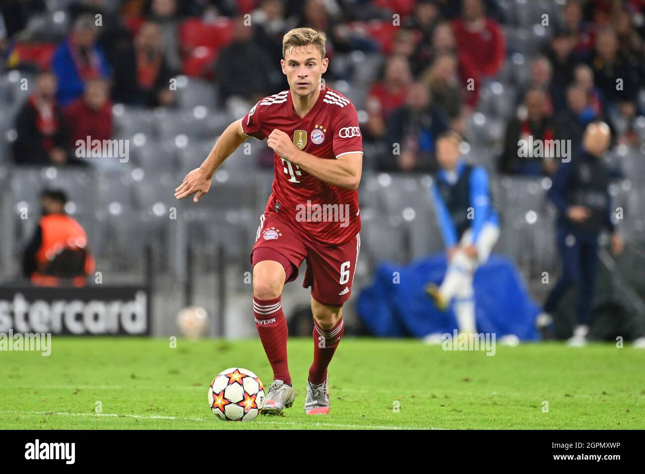Munich, Deutschland. 29th Sep, 2021. Joshua KIMMICH (FC Bayern Munich ...