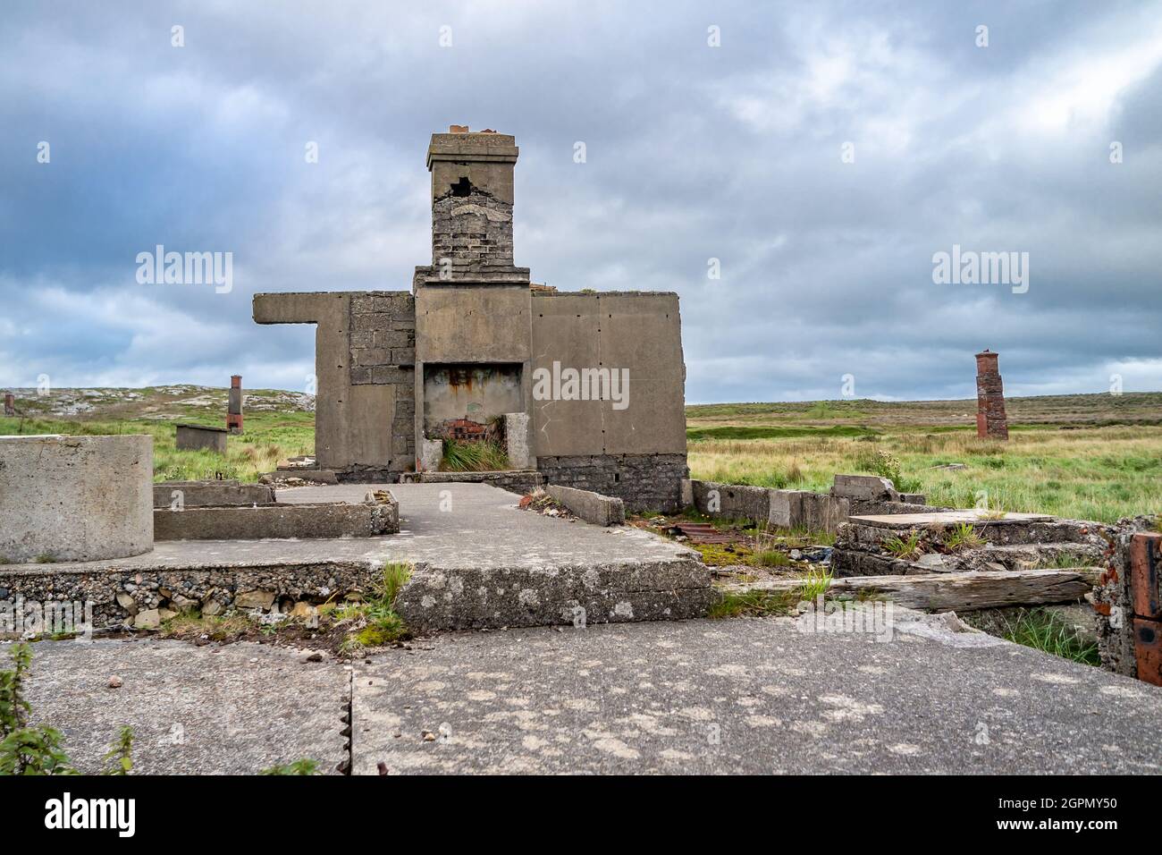 The ruins of Lenan Head fort at the north coast of County Donegal ...