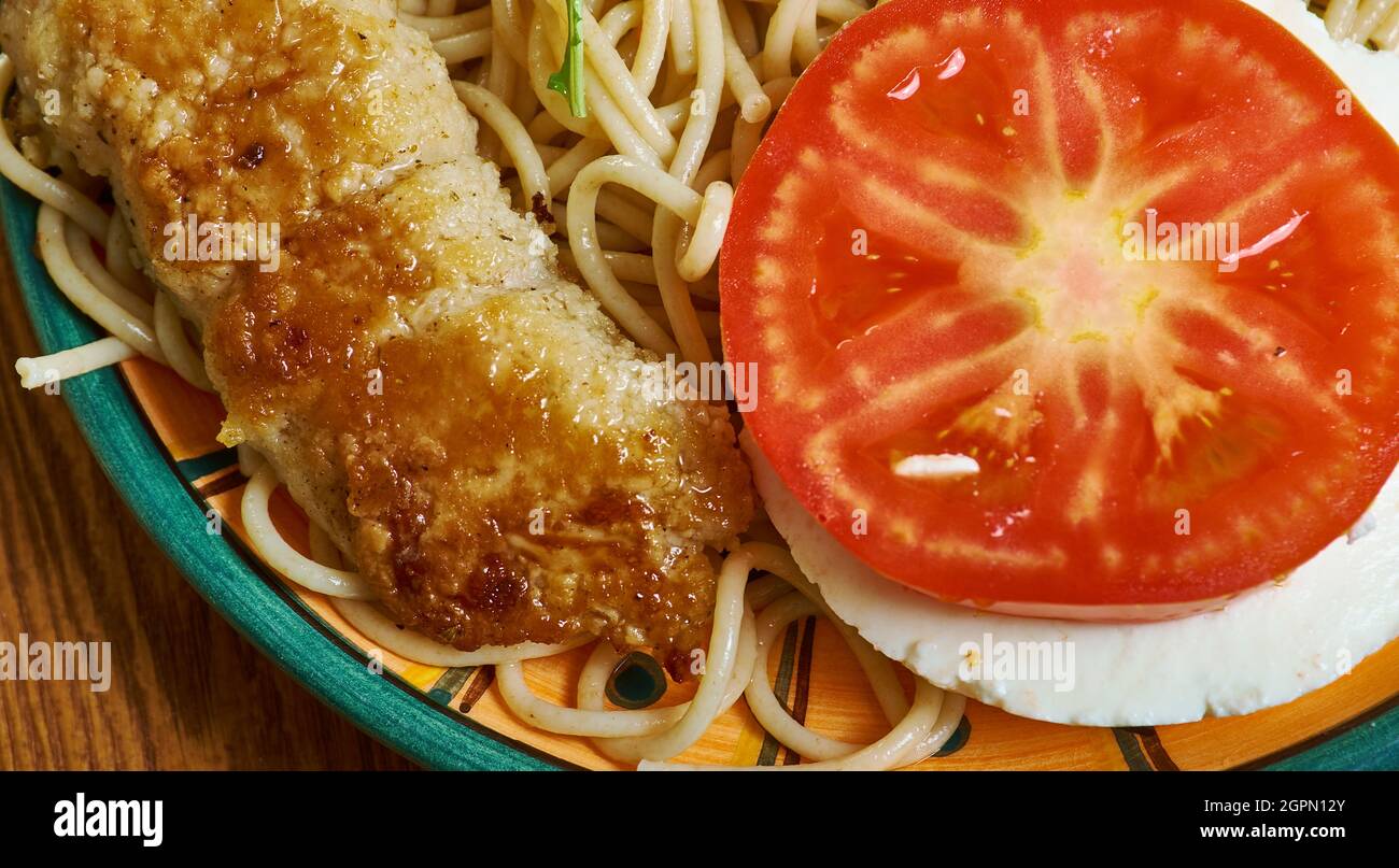 Caprese Chicken Spaghetti ombines the flavors of caprese salad with ...