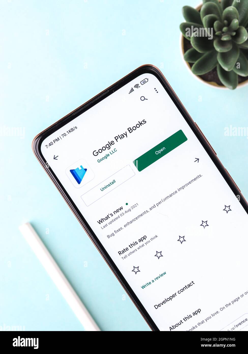 Google play books logo hi-res stock photography and images - Alamy