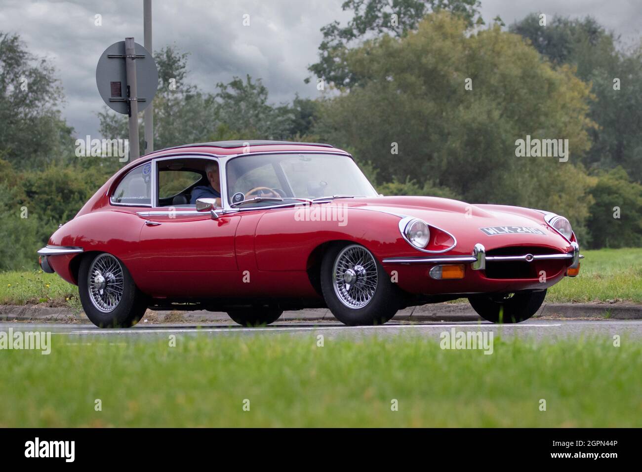 Convertible red jaguar e type hi-res stock photography and images - Alamy