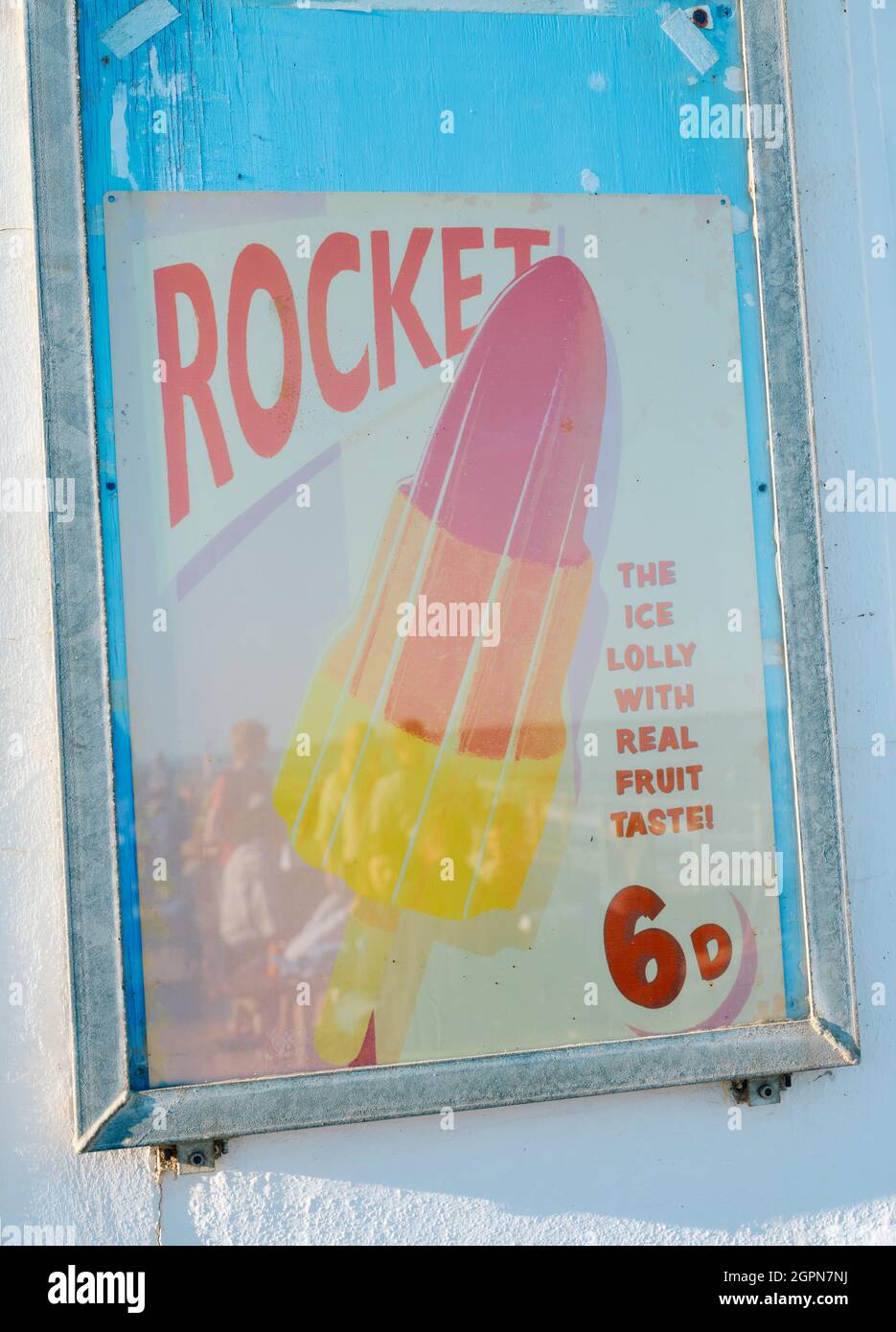 Faded summer ice lolly poster hi-res stock photography and images - Alamy