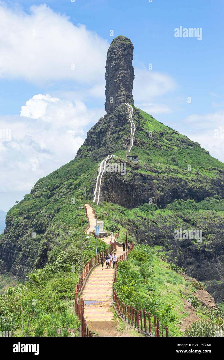 View of stairs and Tungi hill rock, Mangi Tungi, Nashik, Maharashtra ...