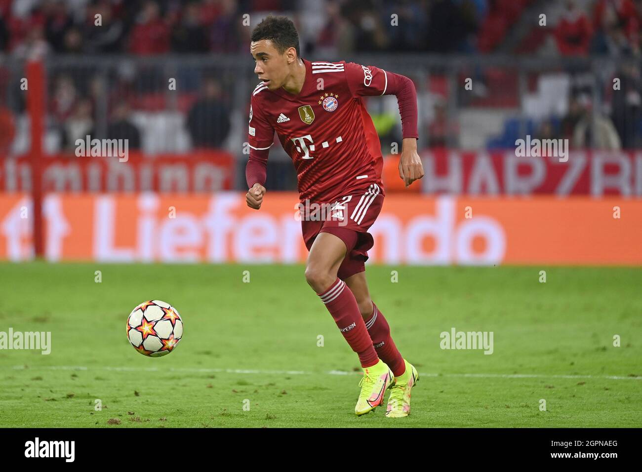 Jamal musiala body hi-res stock photography and images - Alamy