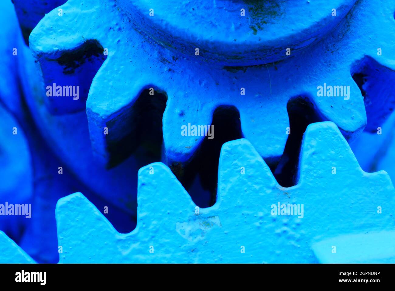Gears and puzzle hi-res stock photography and images - Alamy