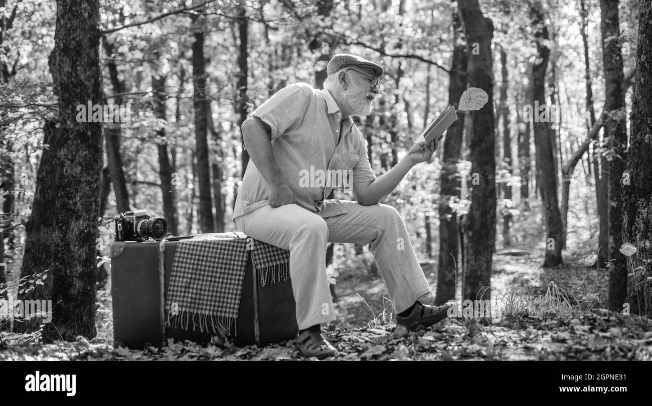 literature outside of library. getting knowledge and information from ...