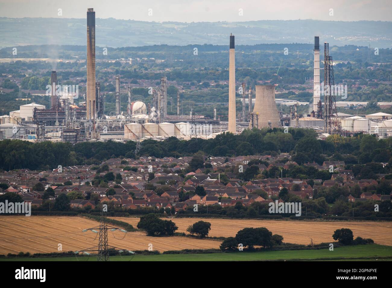 Stanlow oil refinery hi-res stock photography and images - Alamy