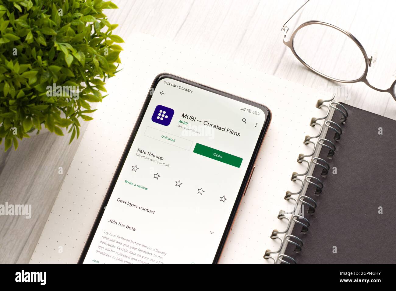 Mubi icon hi-res stock photography and images - Alamy