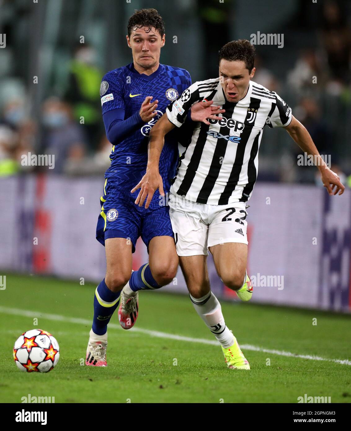 Federico chiesa chelsea hi-res stock photography and images - Alamy