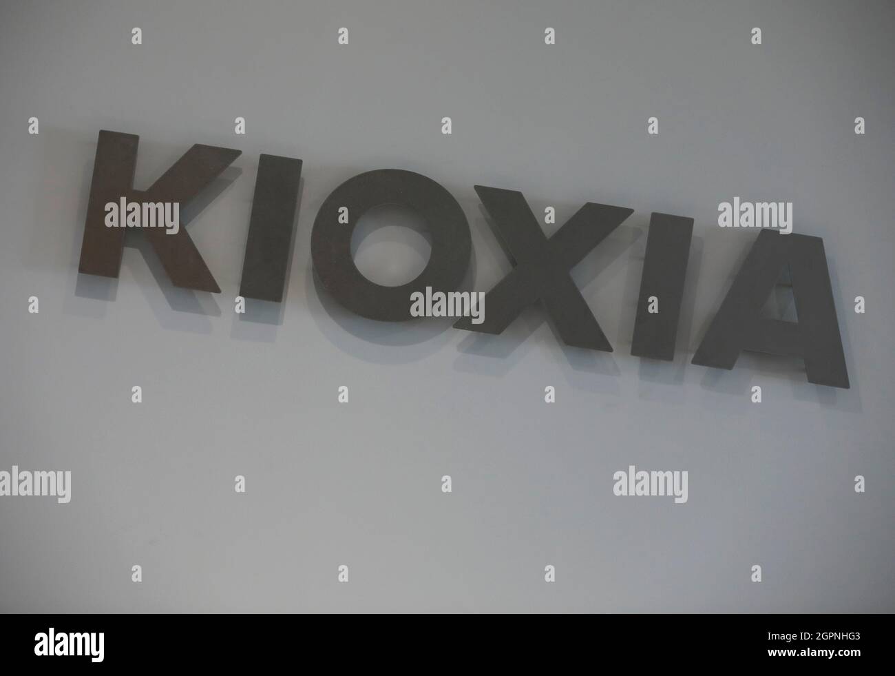 Kioxia holdings hi-res stock photography and images - Alamy