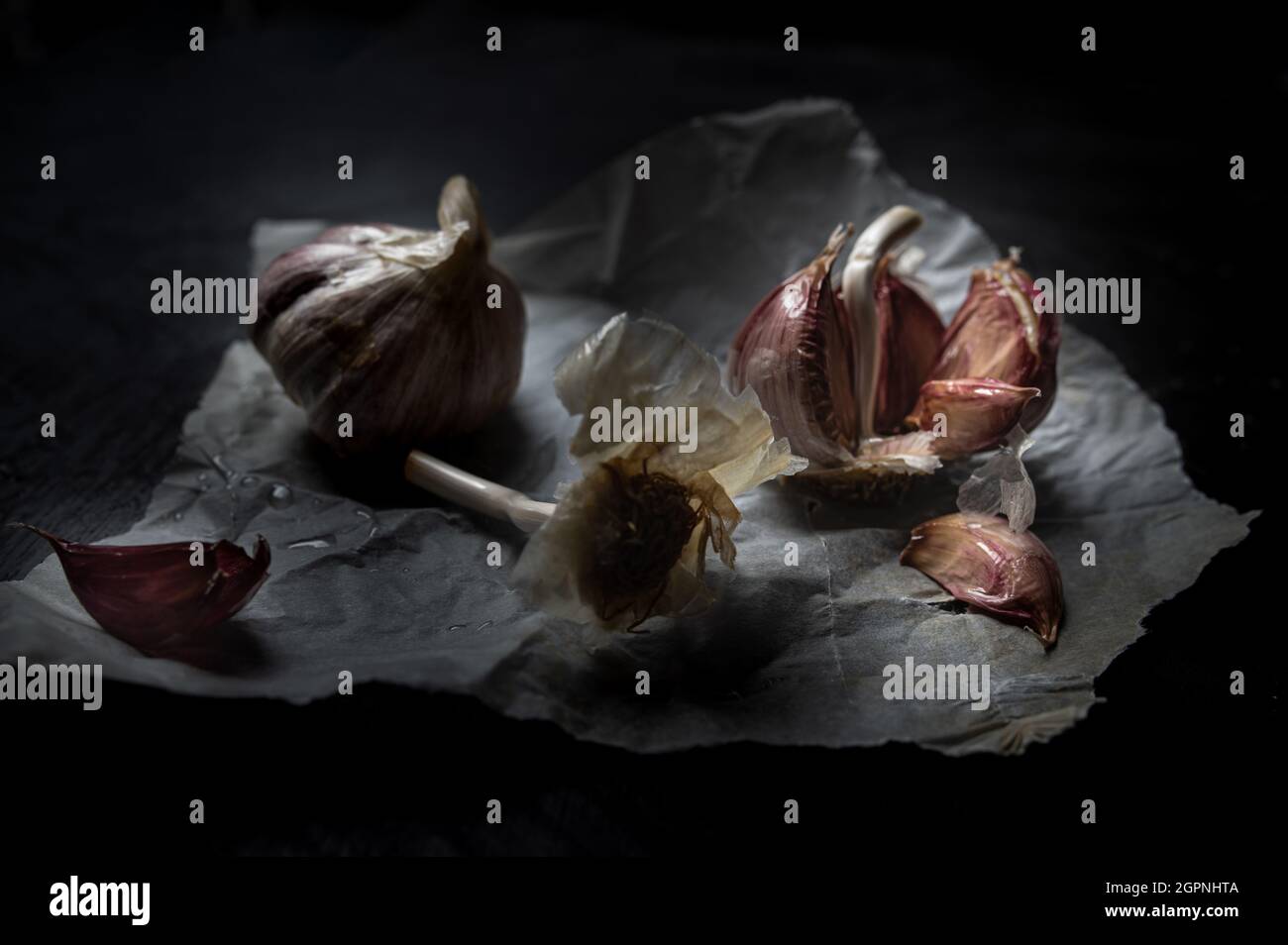 Garlic still life hi-res stock photography and images - Alamy