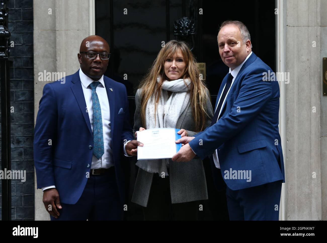 London, England, UK. 30th Sep, 2021. Former Chelsea player MICKEY ...