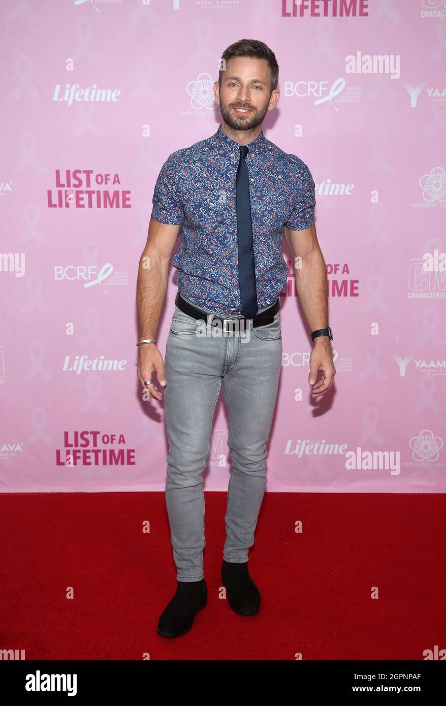 Los Angeles, Ca. 29th Sep, 2021. Derek Yates, at the premiere of List ...