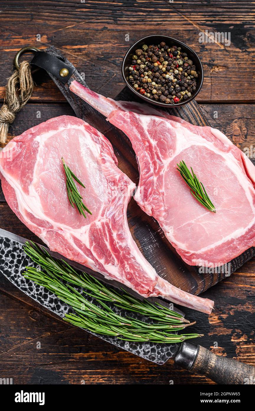 Tomahawk pork chops hi-res stock photography and images - Alamy
