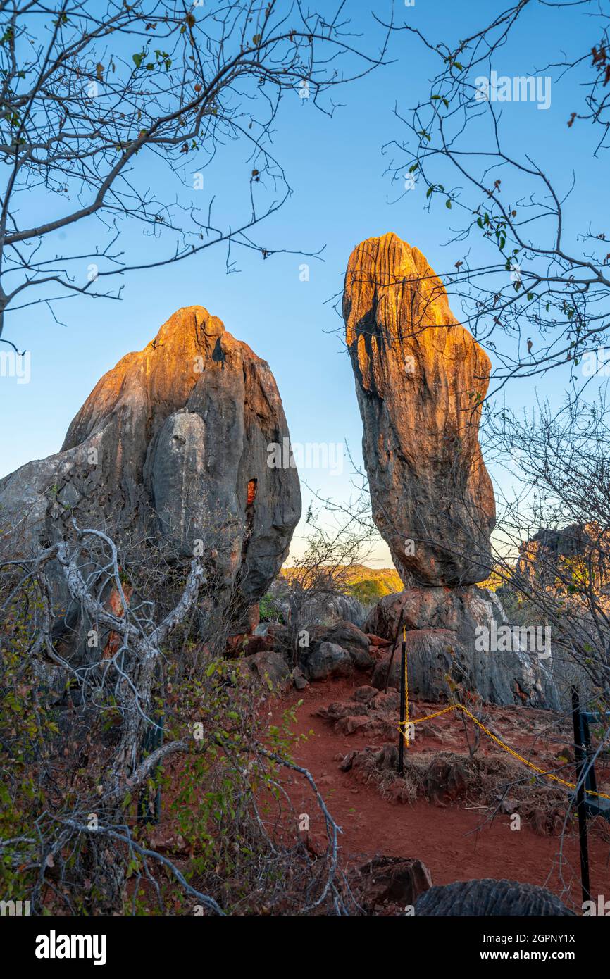 Balancing Rock Chillagoe-Mungana Caves National Park, North Queensland ...