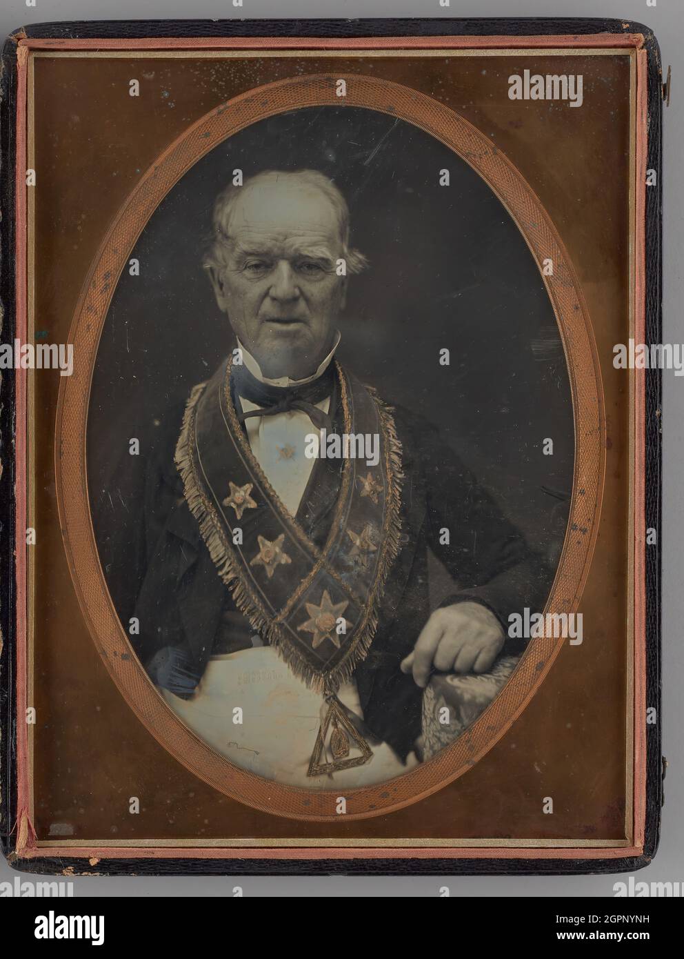 Masonic regalia hi-res stock photography and images - Alamy
