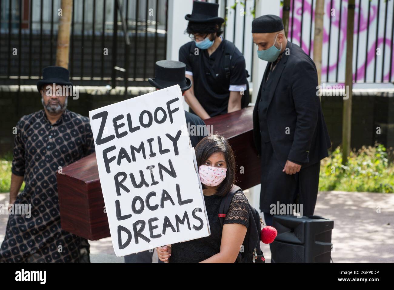 London, UK. 12th September, 2021. Local residents and supporters of the ...