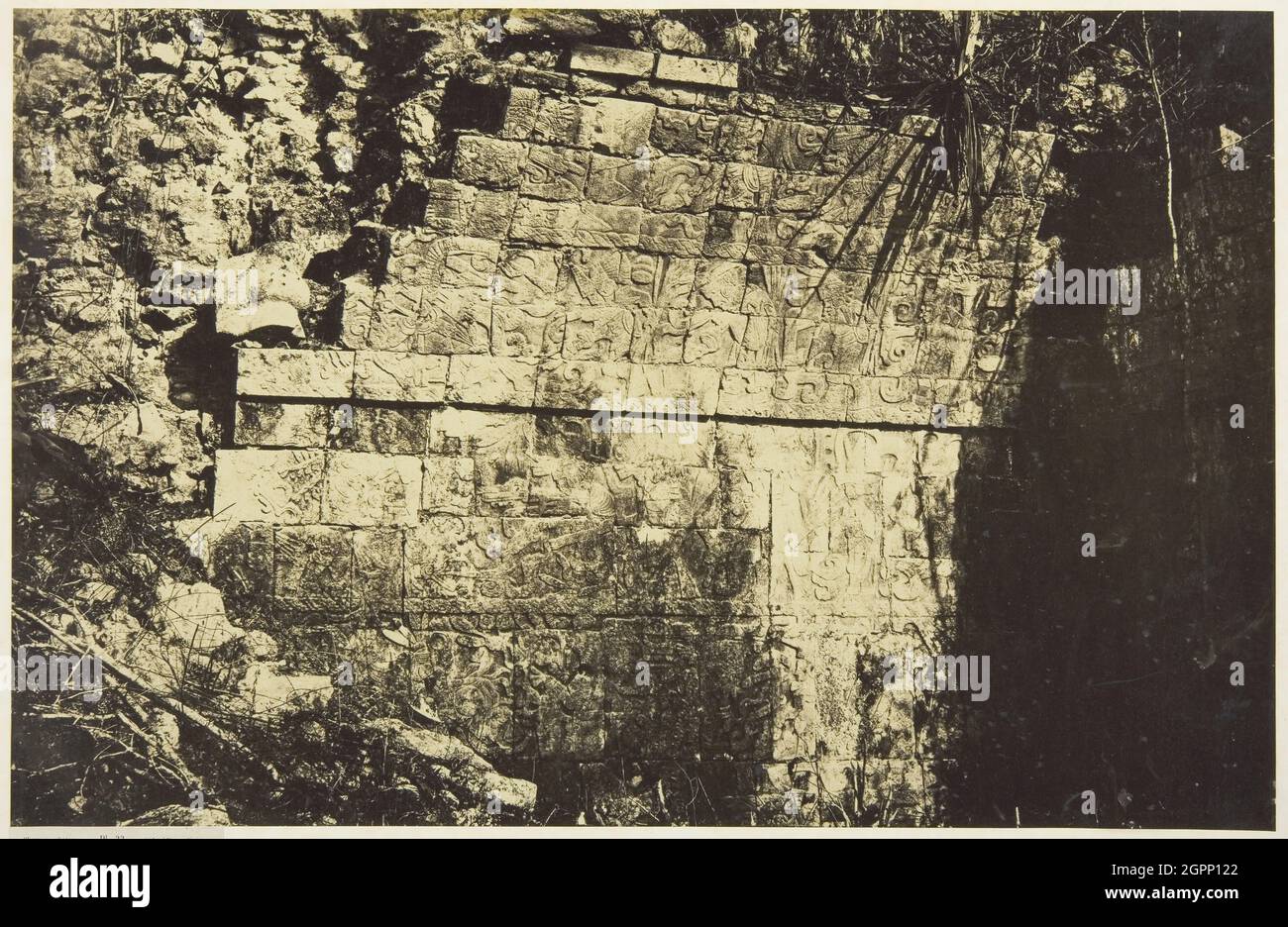 Palais Du Cirque à Chichen-Itza, Intérieur d'une salle, 1859. [Palace ...