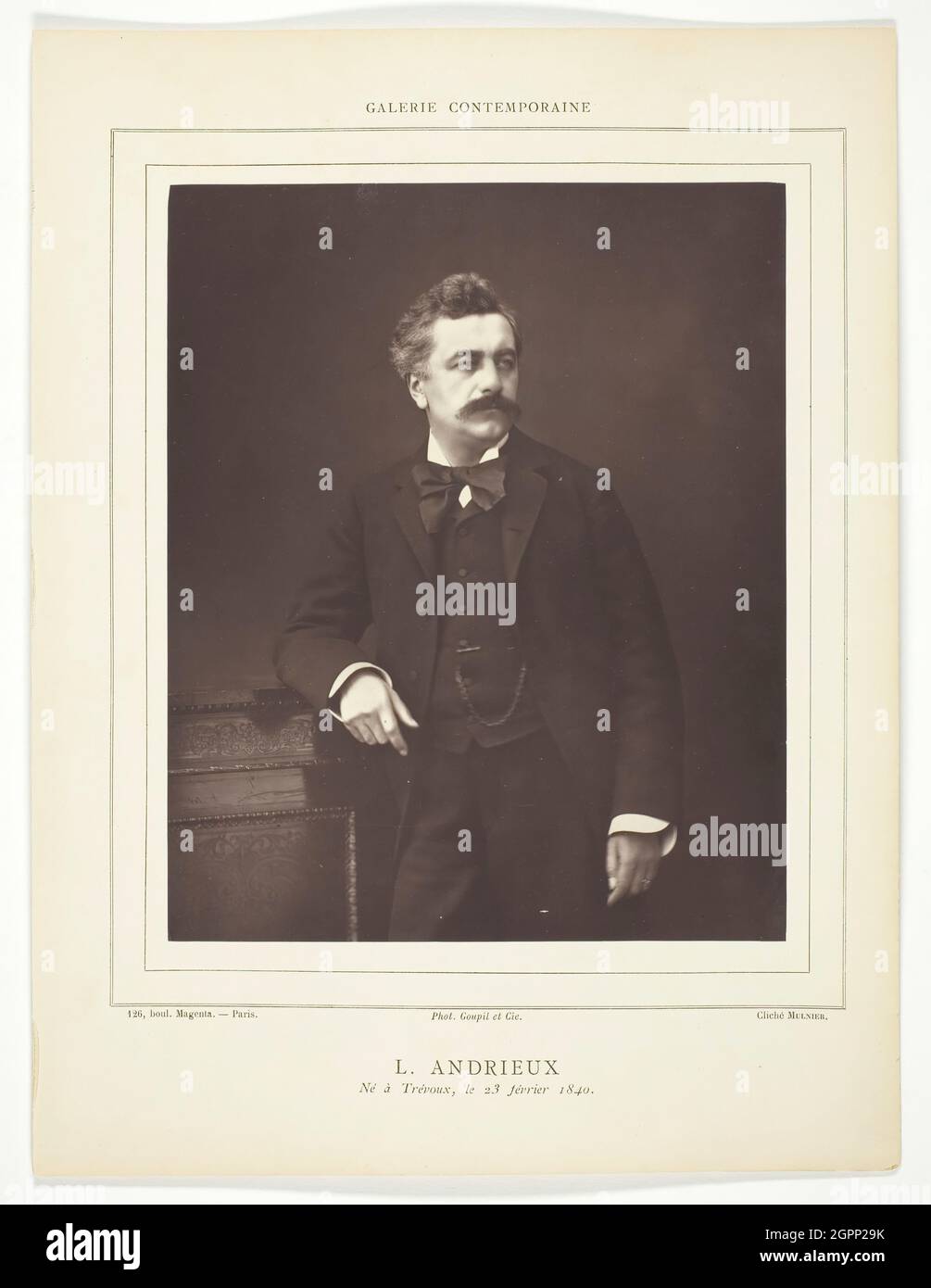 Male potrait bw hi-res stock photography and images - Alamy