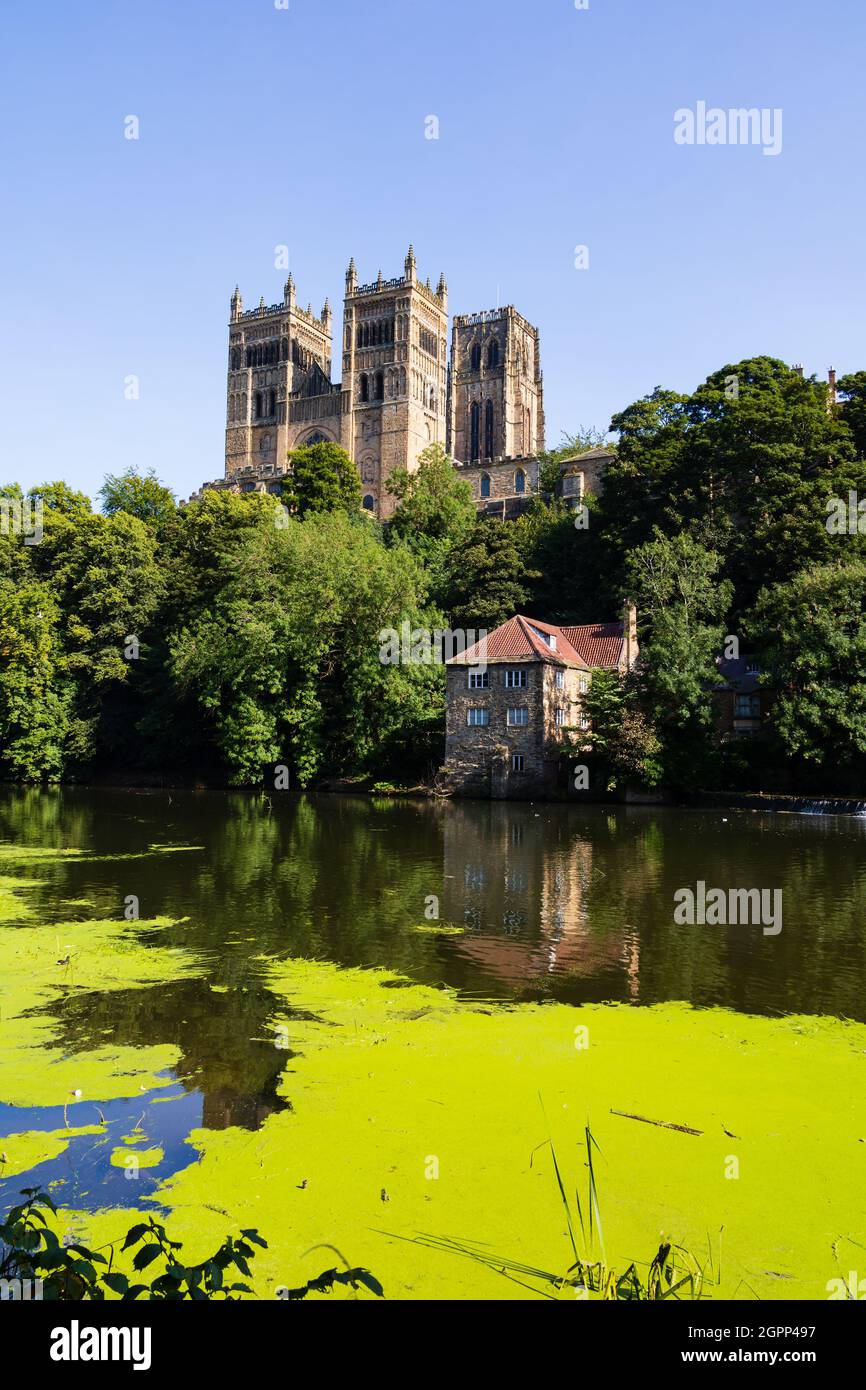 Durham Cathedral and boathouse over the River Wear. England Stock Photo ...