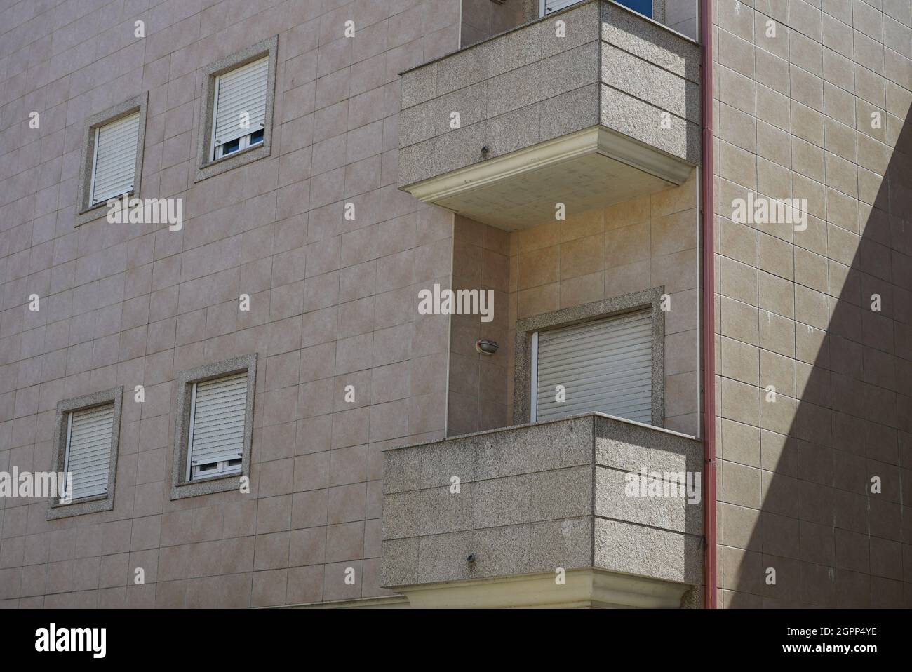 Caged windows hi-res stock photography and images - Alamy