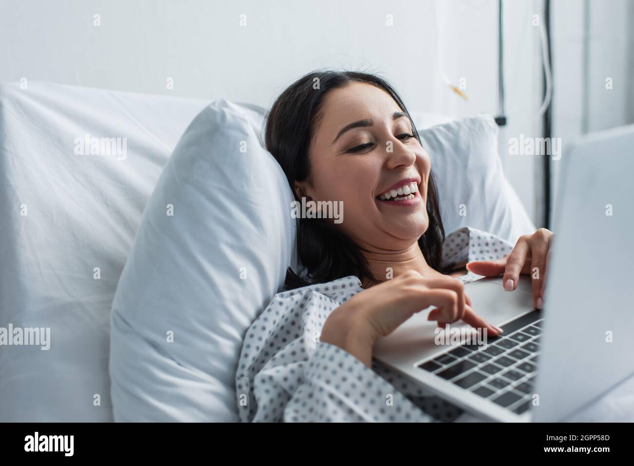 Hospital patient bed comedy hi-res stock photography and images - Alamy