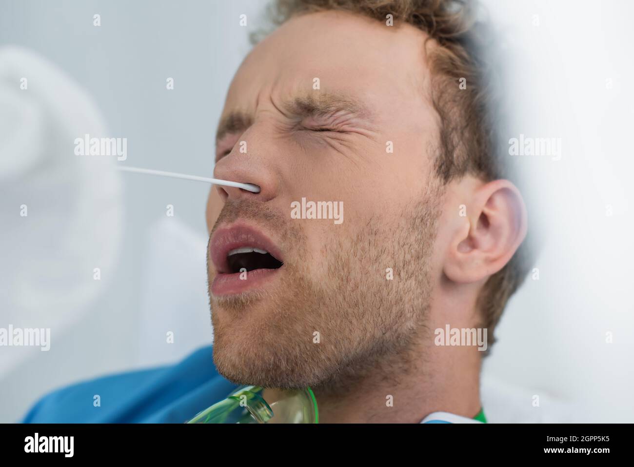 Healthcare nasal swab pcr hi-res stock photography and images - Alamy