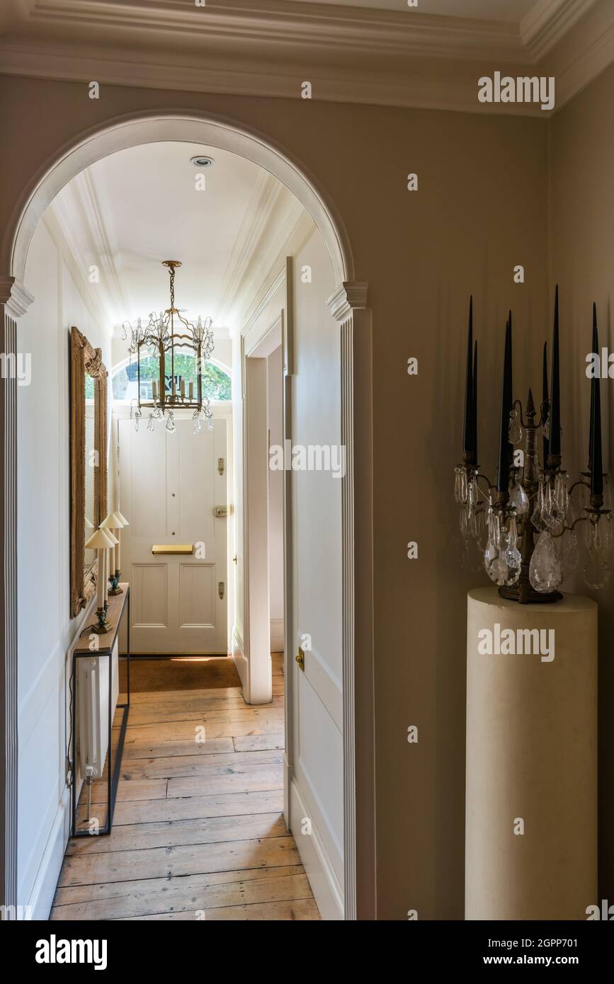 Renovated Regency hallway in London townhouse Stock Photo - Alamy
