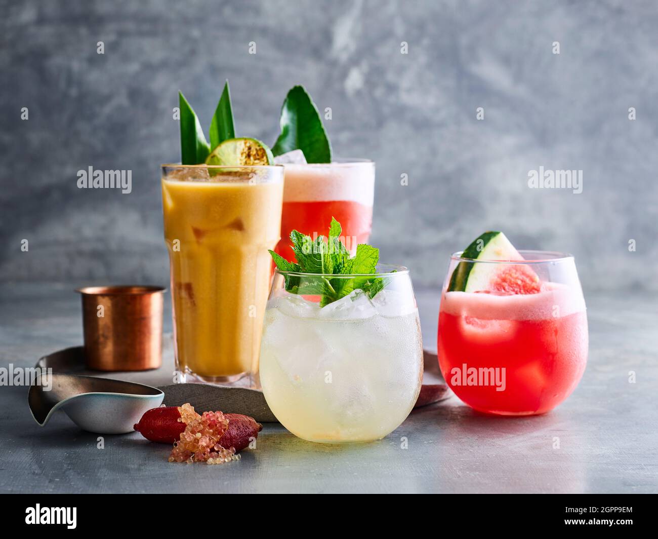 Cold drinks with fruit garnish Stock Photo - Alamy