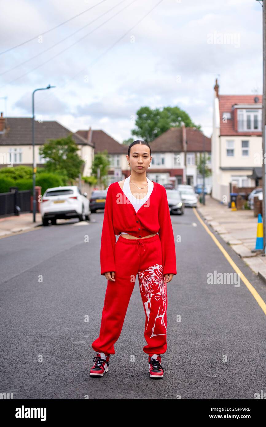 Mixed race london street hi-res stock photography and images - Alamy