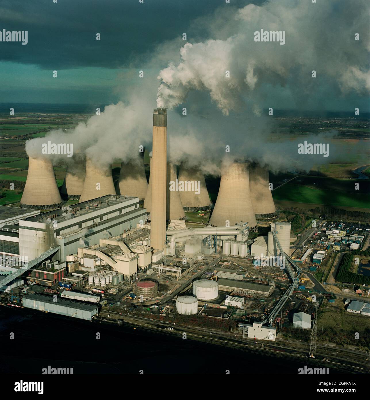 Yorkshire power stations hi-res stock photography and images - Alamy