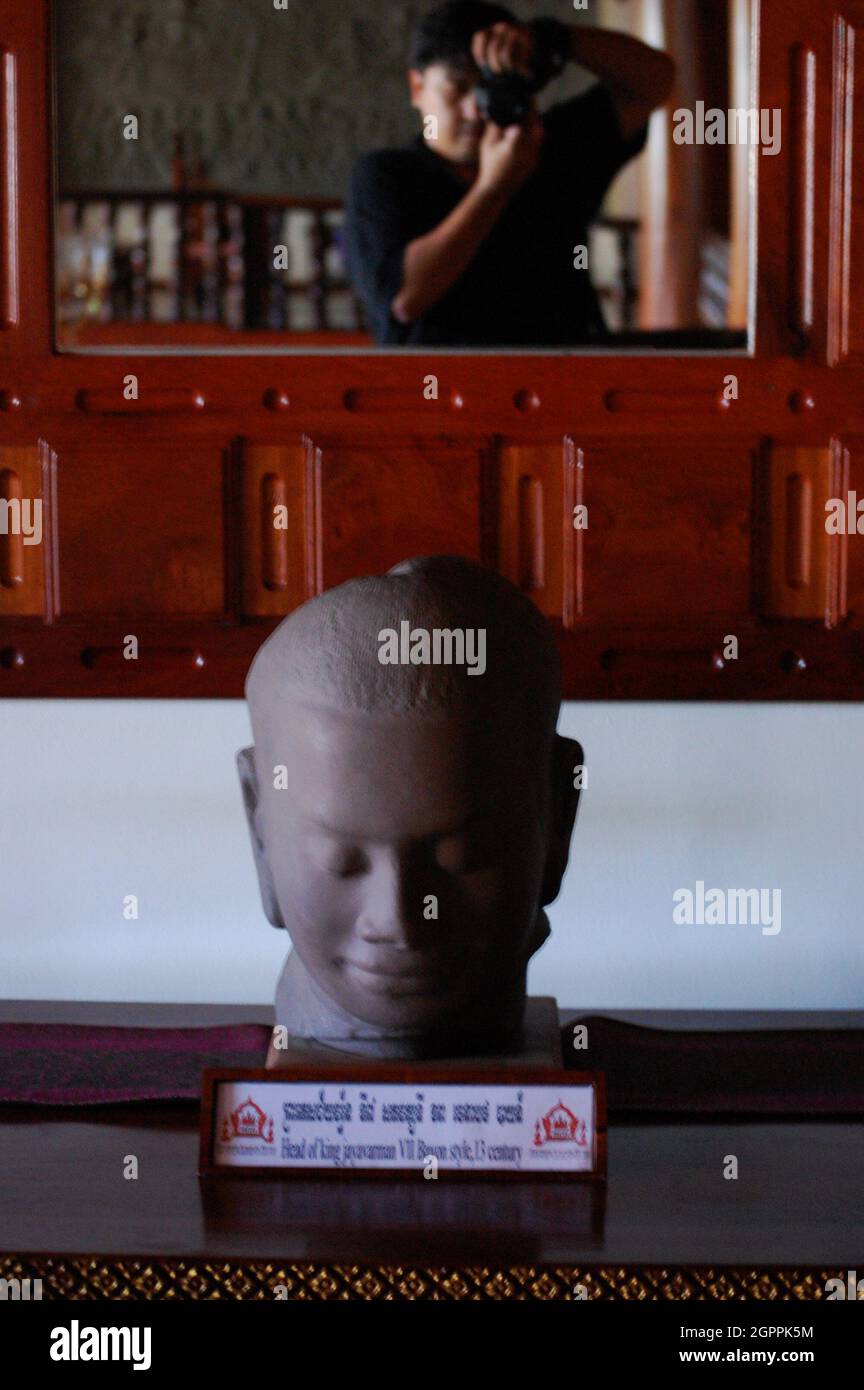 King of the Khmer Empire Jayavarman VII or Mahaparamasaugata statue ...