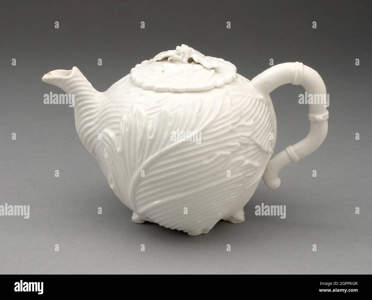 Chelsea porcelain factory british hi-res stock photography and images ...