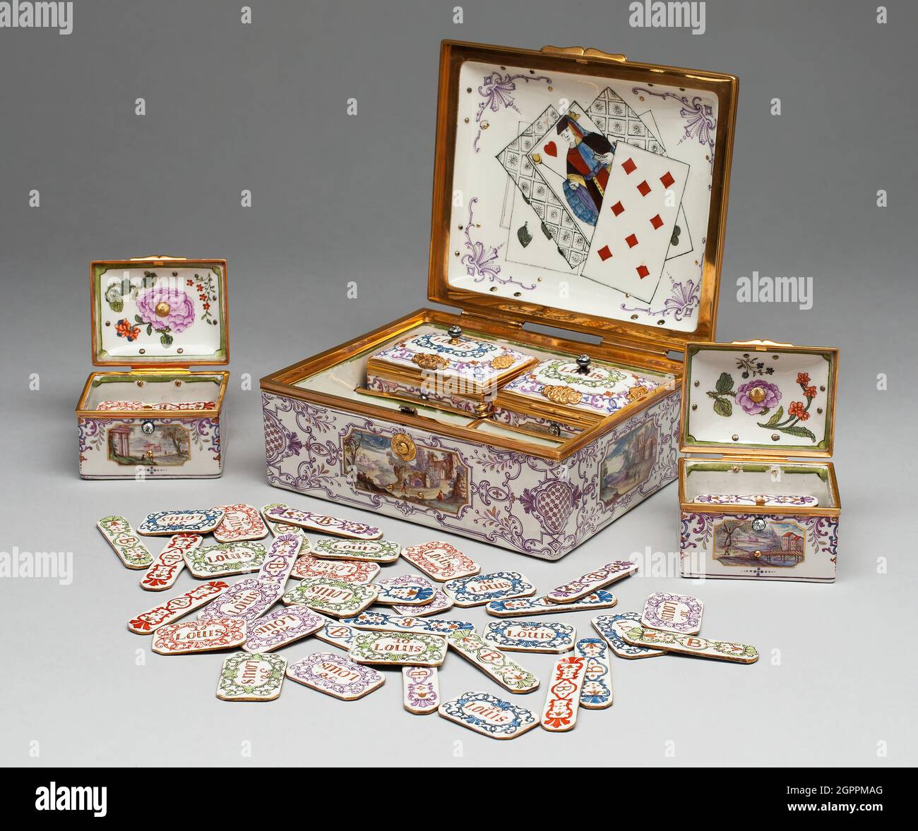 Gaming box art hi-res stock photography and images - Alamy