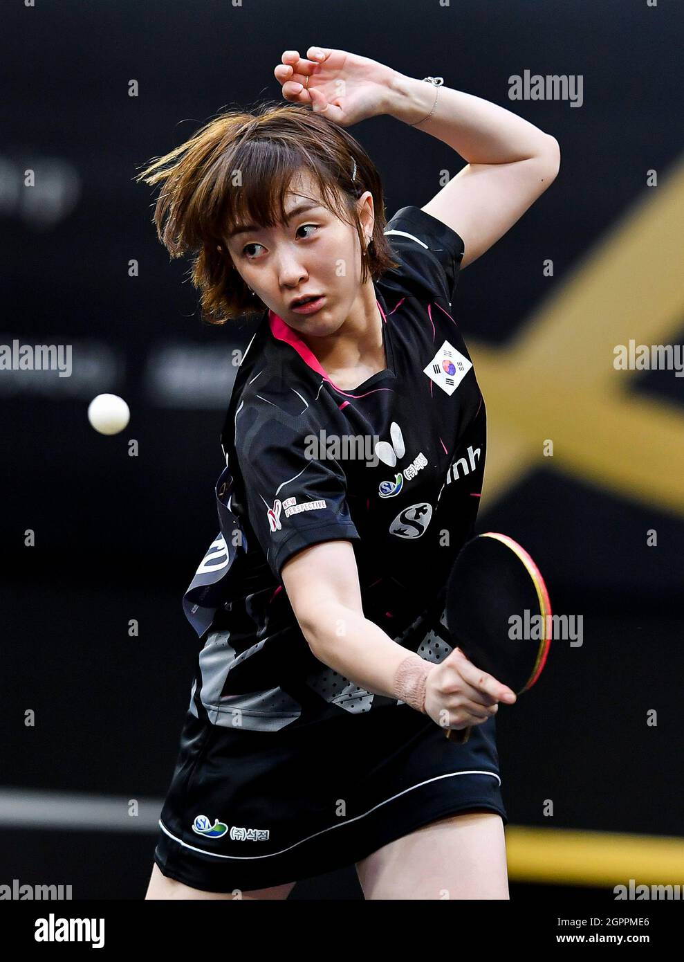 Doha, Qatar. 30th Sep, 2021. Suh Hyowon of South Korea competes against ...