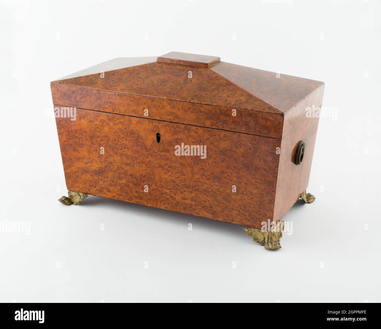Tea chest british hi-res stock photography and images - Alamy