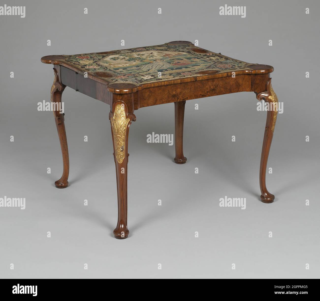 Gold table 18th century hi-res stock photography and images - Alamy
