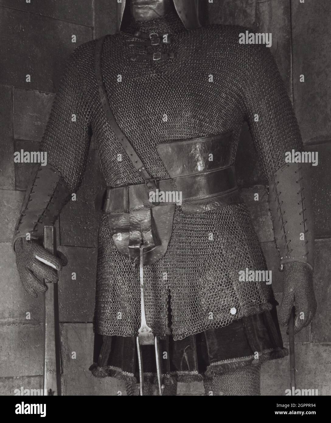 Shirt of chain mail hi-res stock photography and images - Alamy